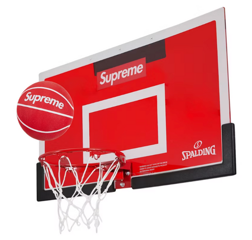 Supreme – Urban Necessities